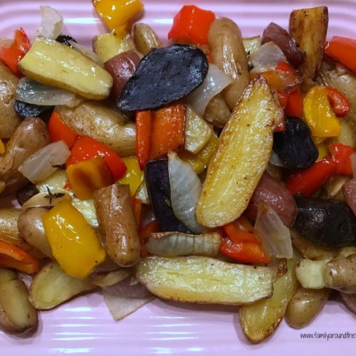 Roasted Fingerling Potatoes, Peppers and Onions with Garlic and Thyme ...