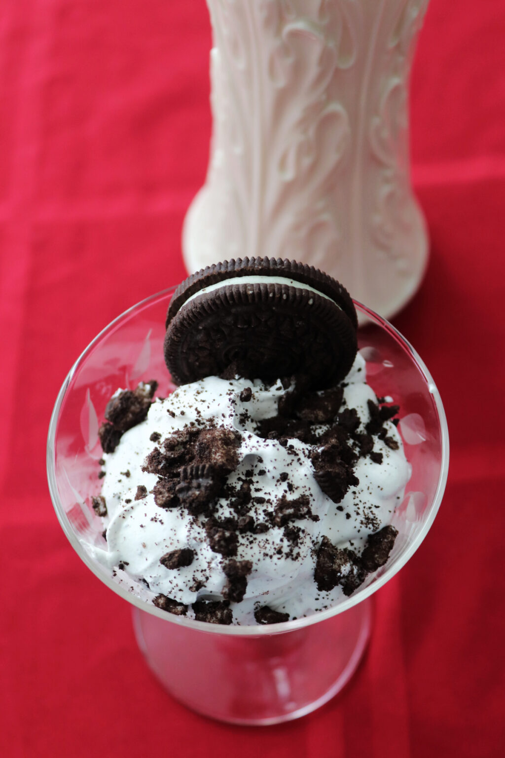 Oreo Fluff - Just 2 Ingredients, Ready in 10 Minutes