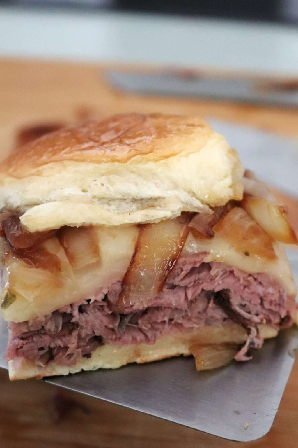 Roast Beef Sliders with Caramelized Onions | Easy Recipe