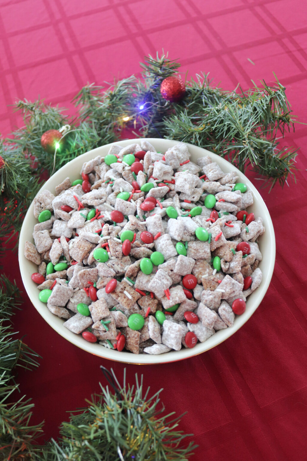 Christmas Muddy Buddies Recipe | A Festive Holiday Treat
