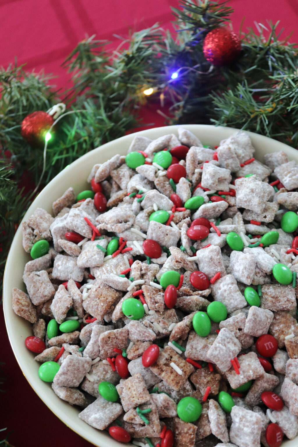 Christmas Muddy Buddies Recipe | A Festive Holiday Treat