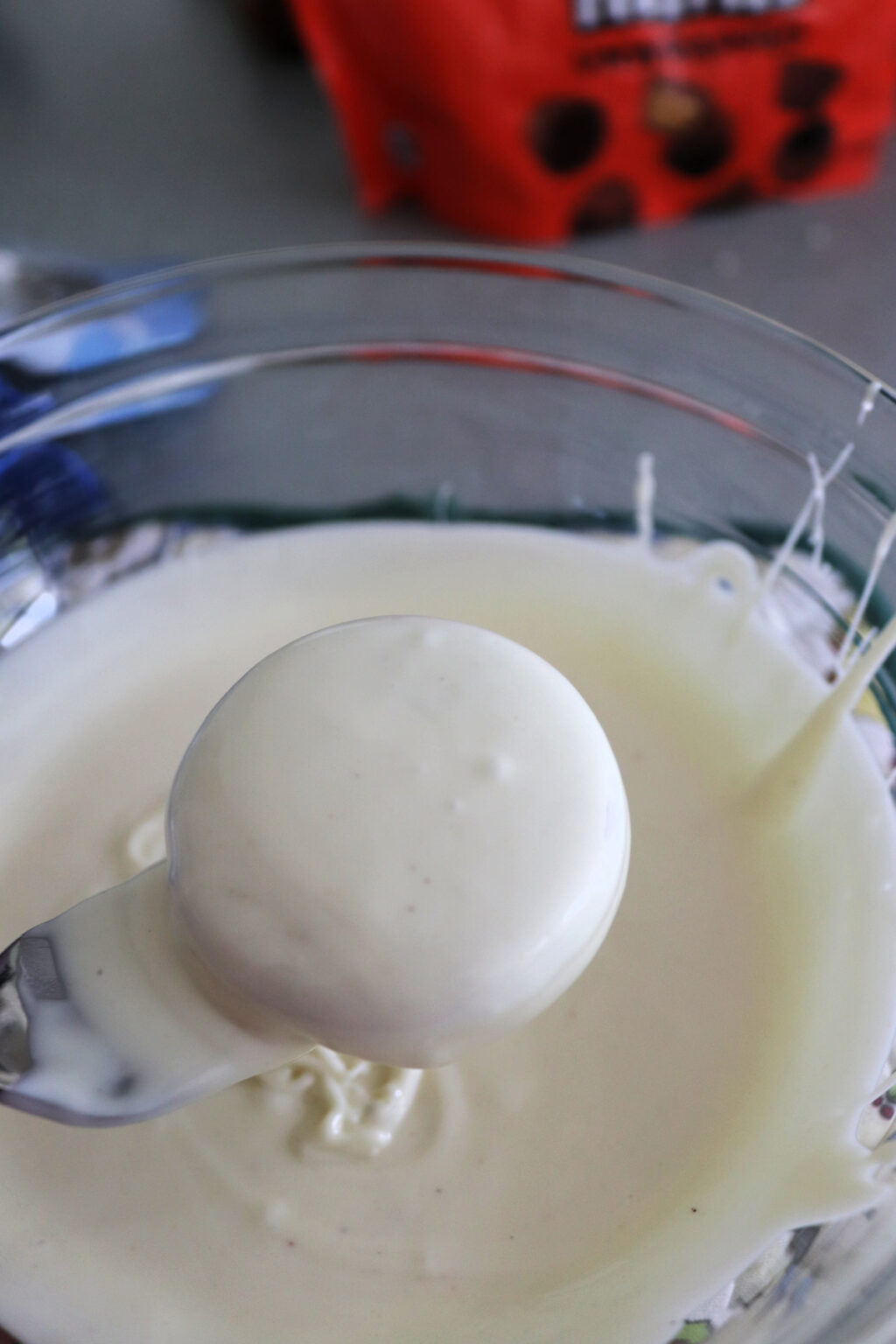 Oreo Snow Globe Cookies | A Fun No-Bake Treat for Christmas