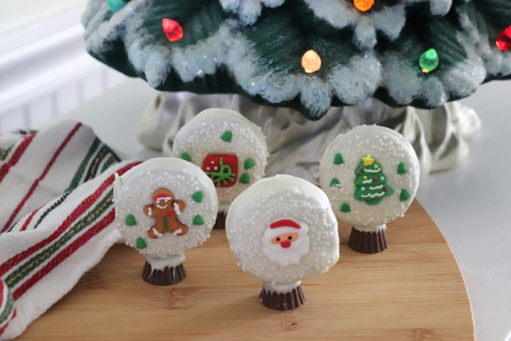 Oreo Snow Globe Cookies | A Fun No-Bake Treat for Christmas